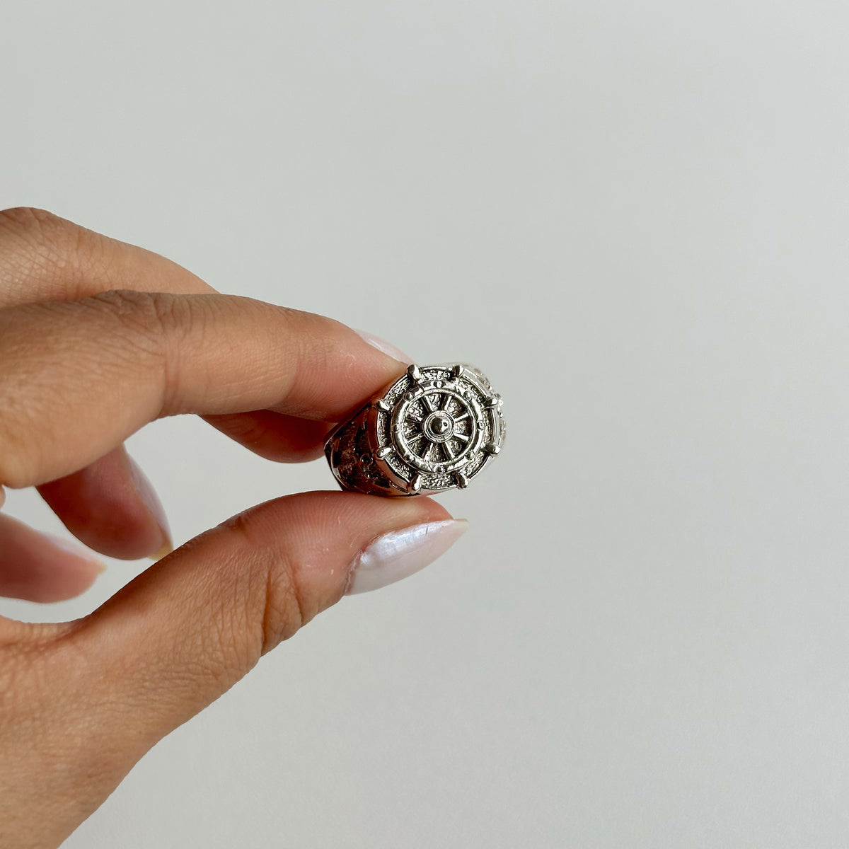 Ring - Ship's wheel – US.SKYAPPAREL.CO